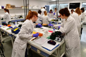 Les laboratoires EBI - Ecole de Biologie Industrielle